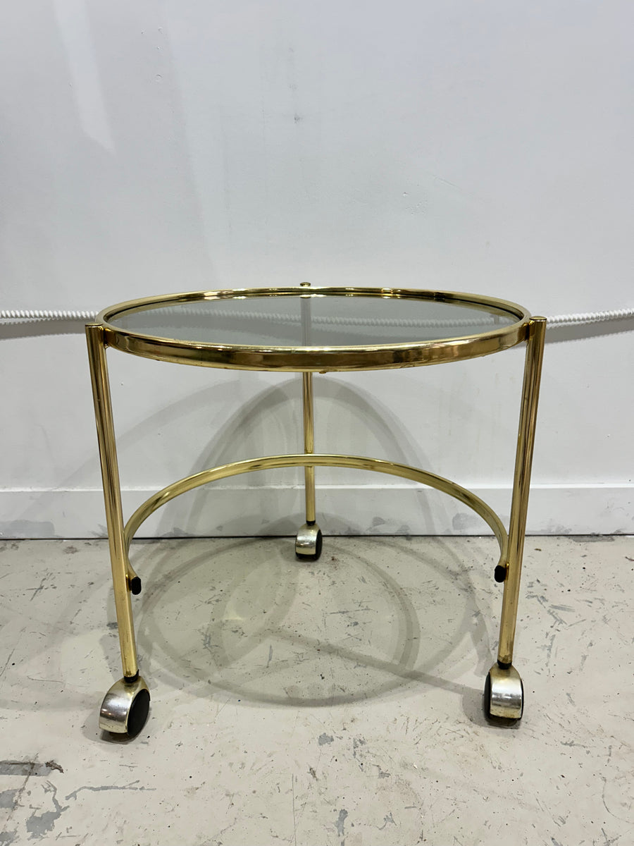 Petites tables d’appoint rondes en laiton doré sur roues – Turquoise's ...