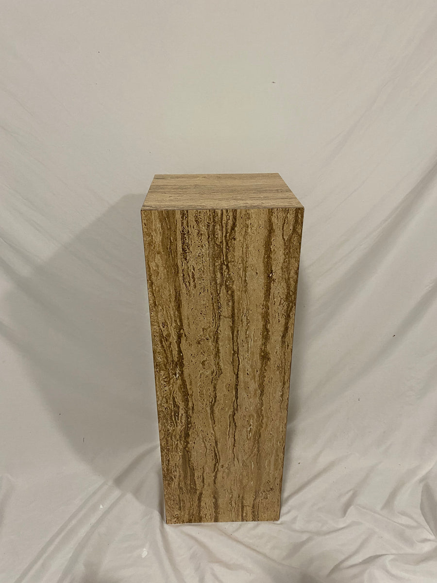 Marble immitation podium – Turquoise's Treasures